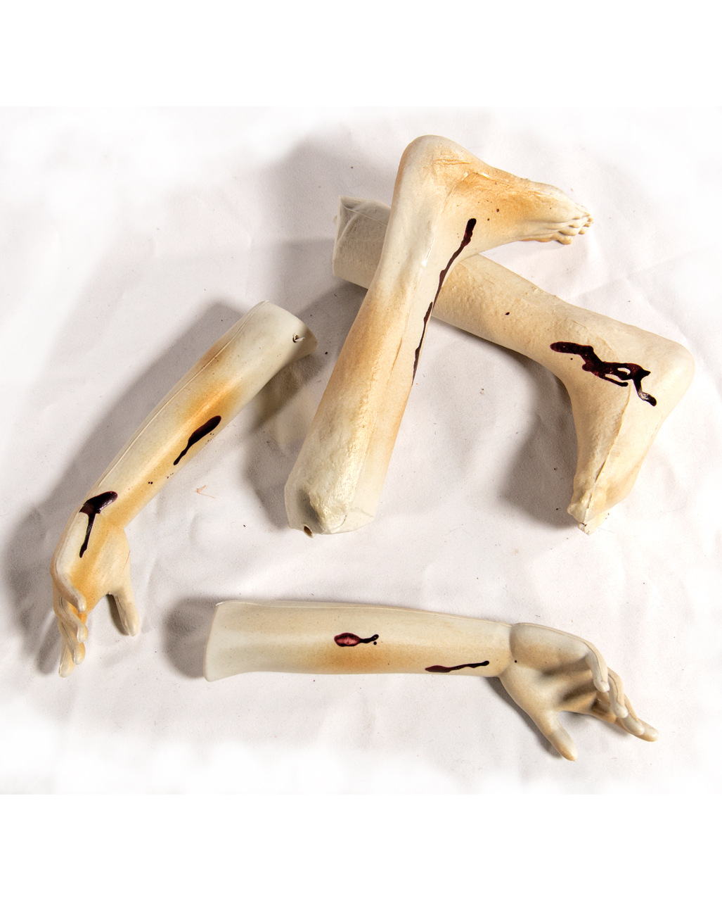 Bloody Dolls Arms & Legs 4 Pcs. for Halloween | Horror-Shop.com