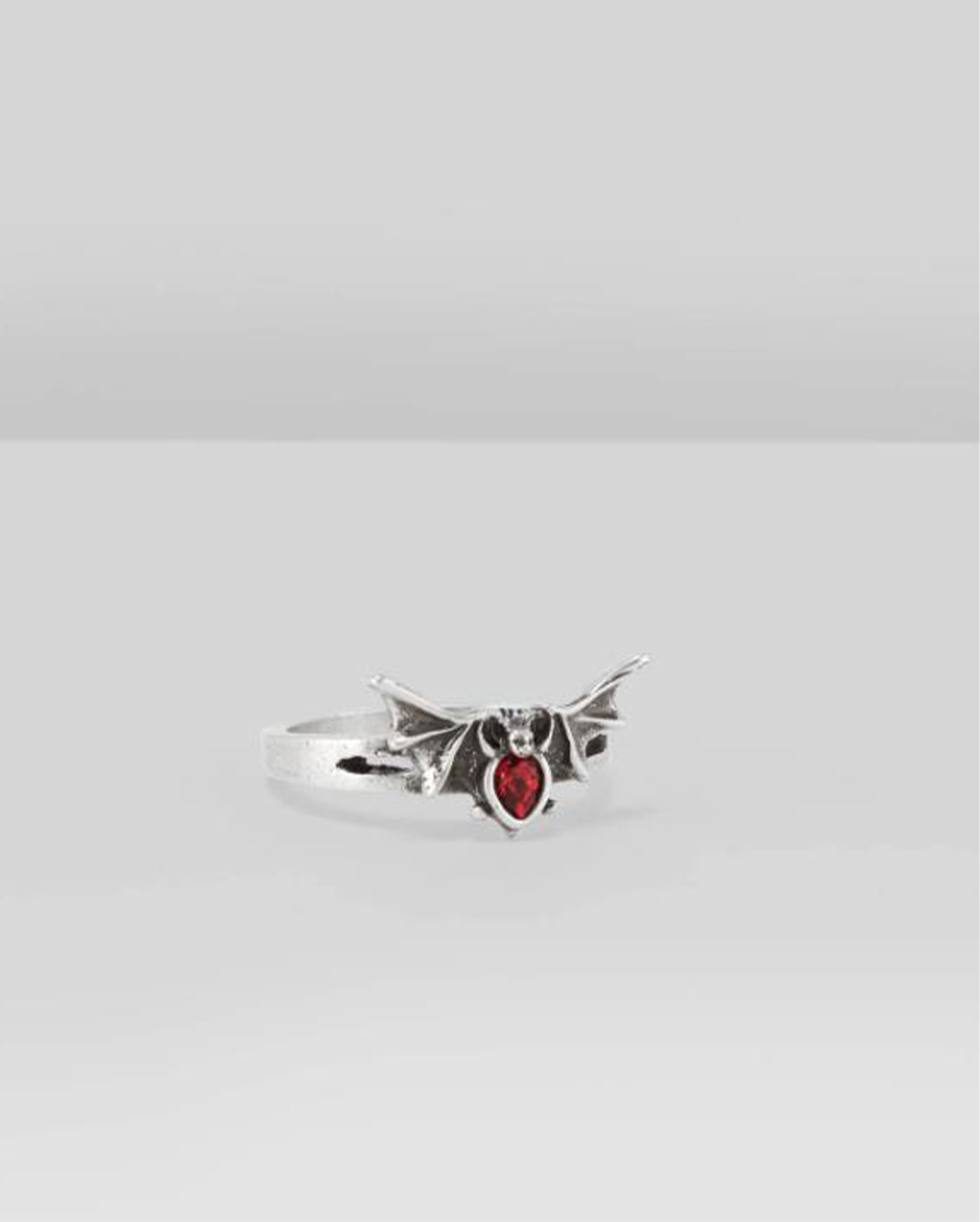 KILLSTAR Vamp Bat Ring Red | Order NOW ★ | Horror-Shop.com