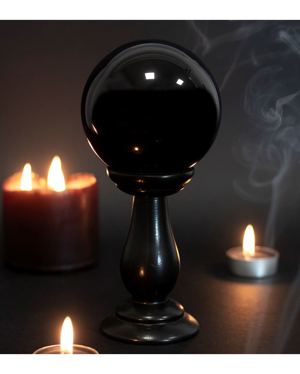 Small Black Crystal Ball With Stand ★ | Horror-Shop.com