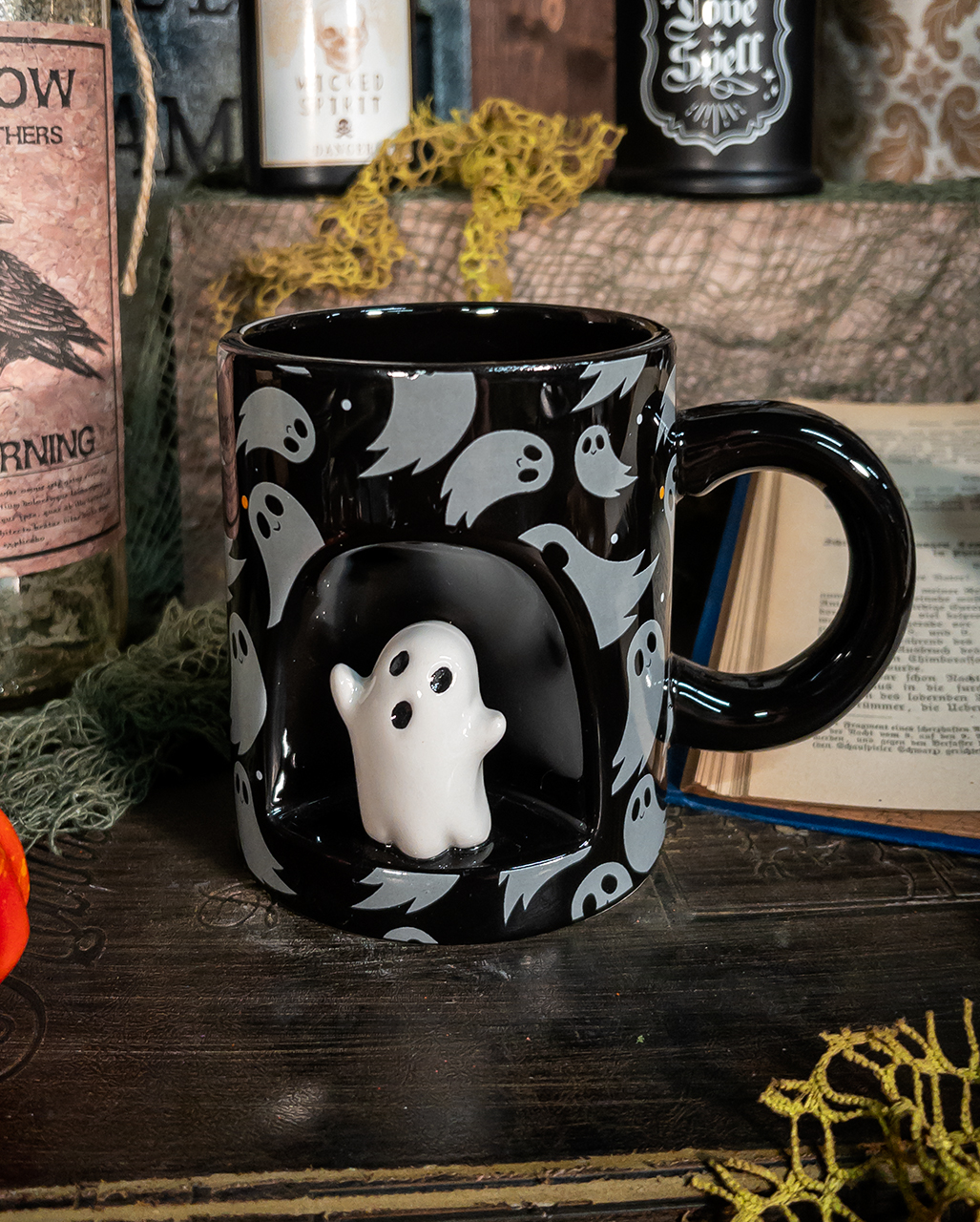 Black Halloween Mug With Mini Ghost | Gift articles | Horror-Shop.com