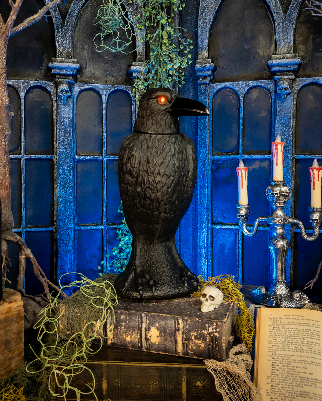Verhexter Schwarzer Rabe mit Bewegung, Light & Sound 39cm für Halloween ...