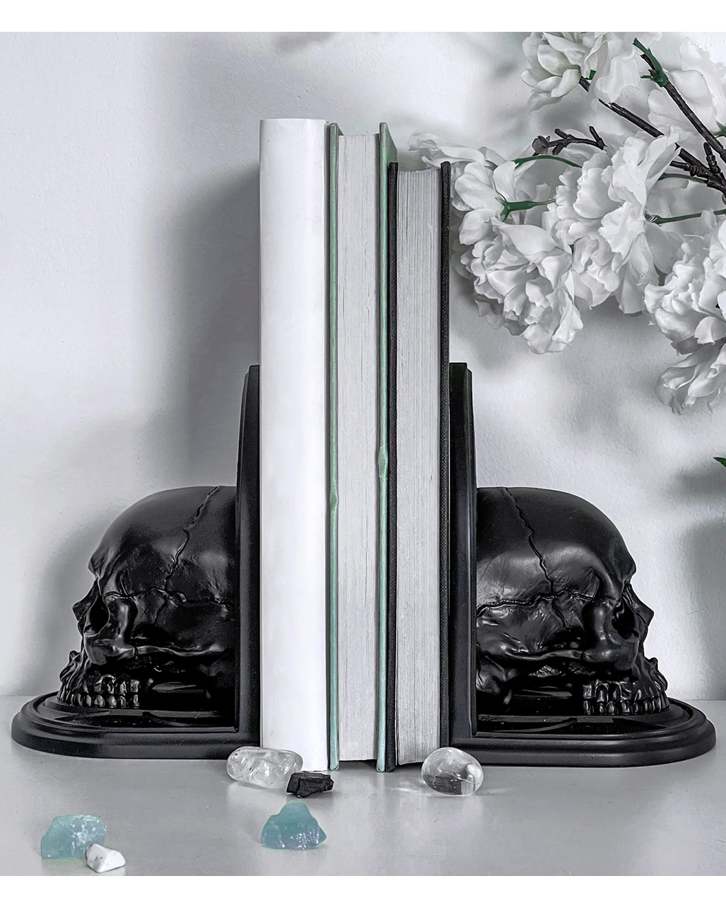 KILLSTAR Skull Bookends | Skull bookends | Horror-Shop.com