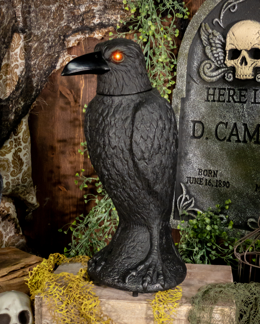 Bewitched Black Raven With Movement, Light & Sound 39cm ★ | Horror-Shop.com