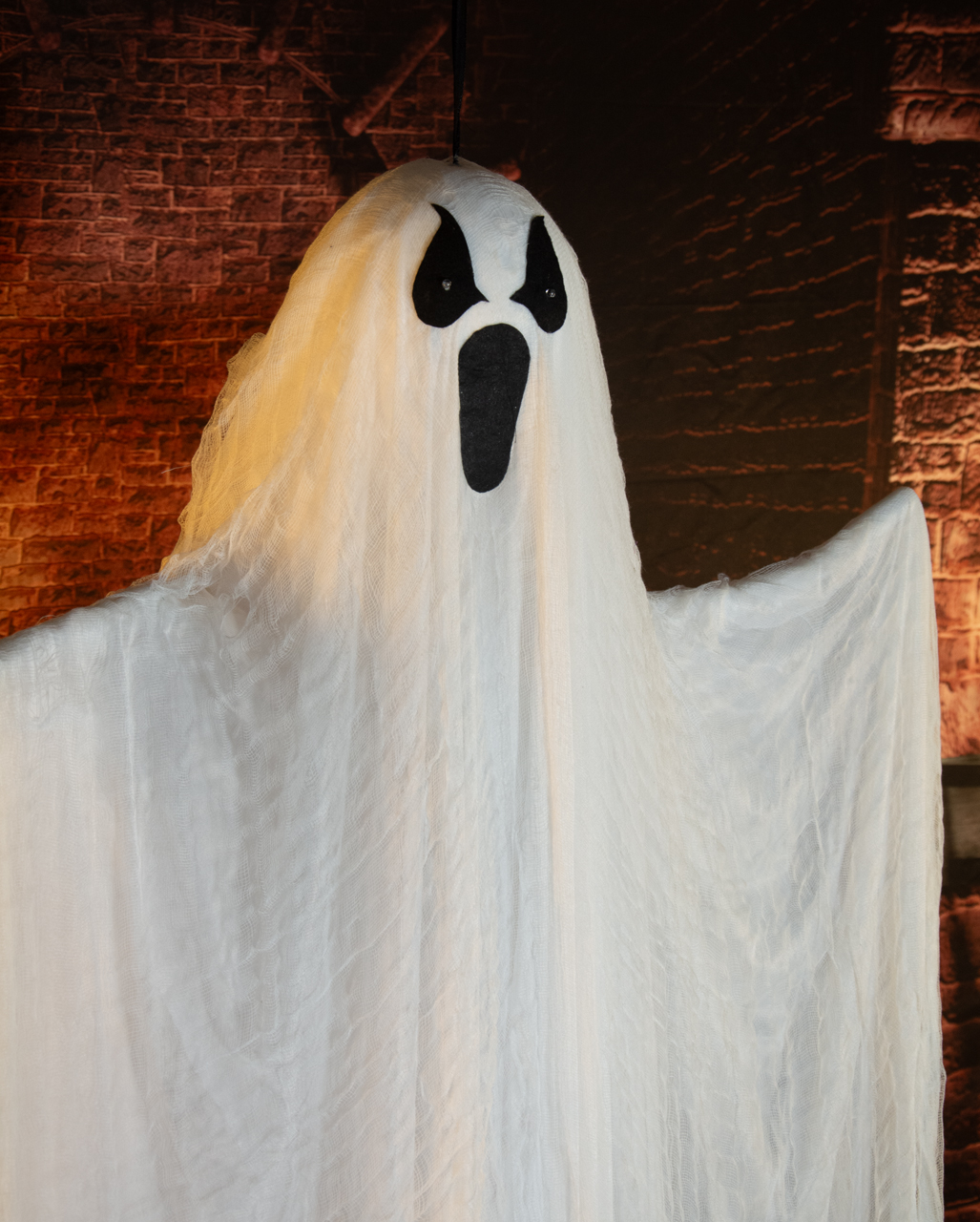 White Ghost With Motion, Light & Sound 153cm order | Horror-Shop.com