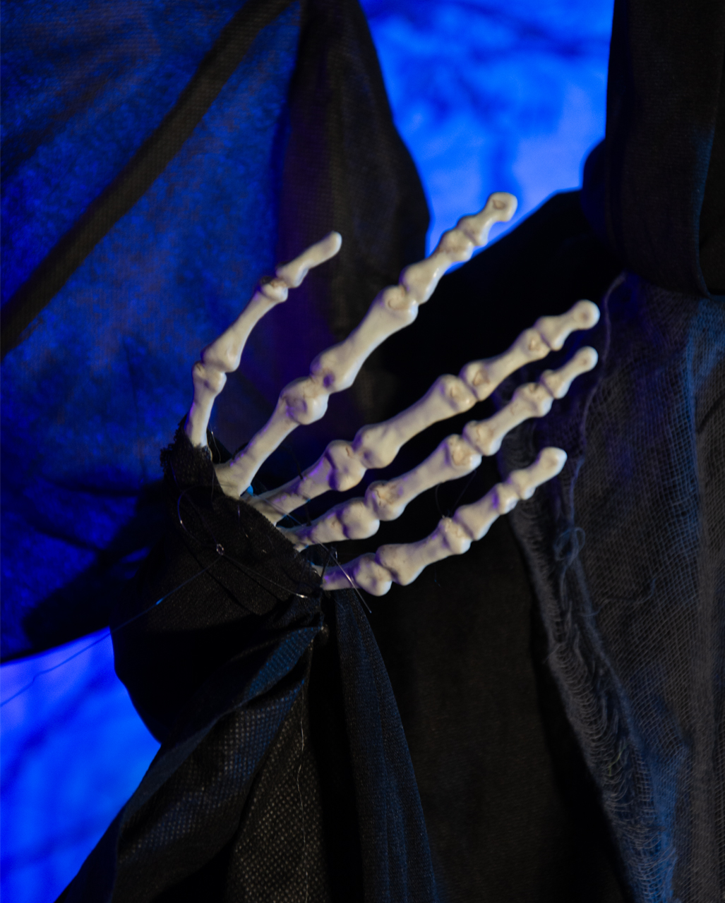 Wing-flapping Skeleton Reaper With Sound & Light 153cm ★ | Horror-Shop.com