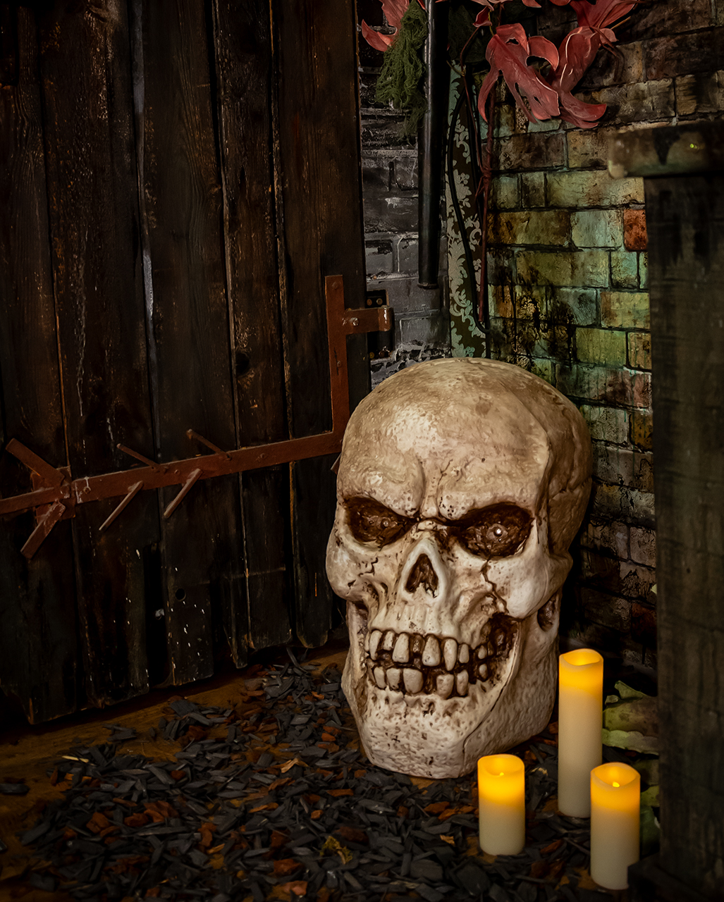 Gigantic Skull With Light & Sound 52cm order | Horror-Shop.com