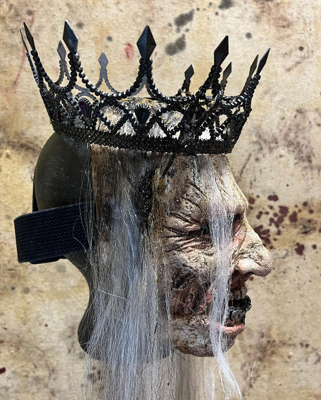 Pretty King AF From Hell Mask for Halloween fans | Horror-Shop.com